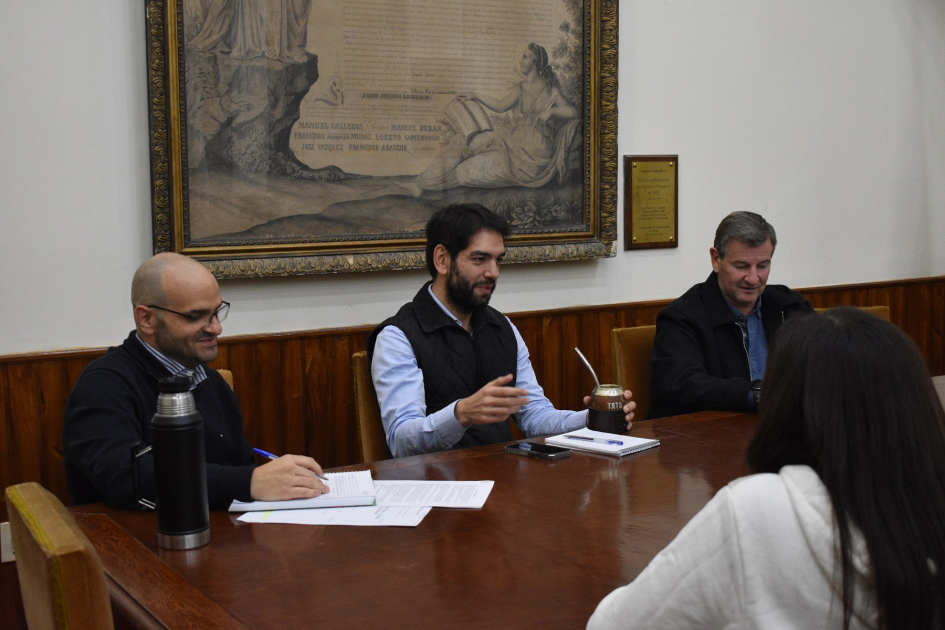 EL SECRETARIO GENERAL DE LA INTENDENCIA DEPARTAMENTAL DE FLORIDA JOSÉ ...